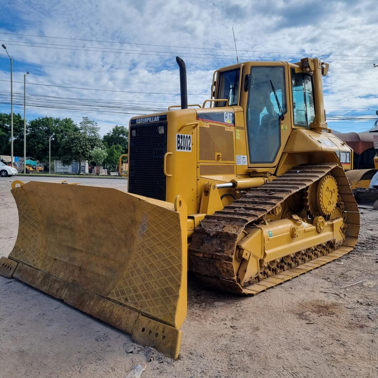 Venta de Bulldozer Caterpillar D6n xl | Be Market Colombia