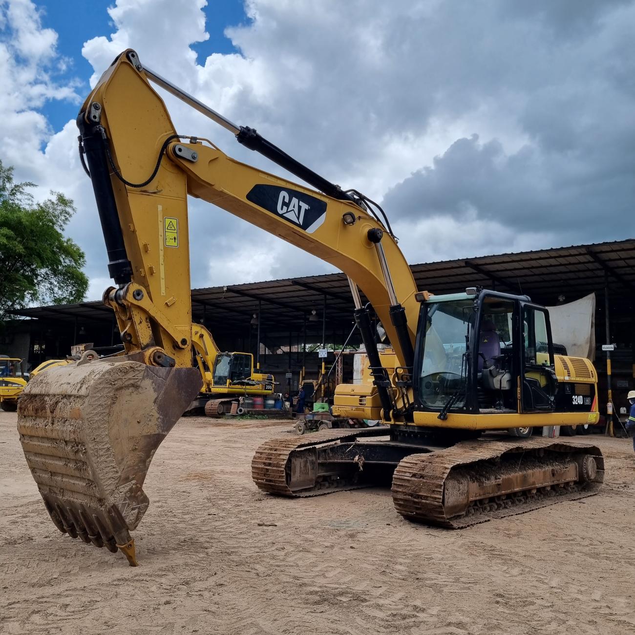 Venta de Excavadora Caterpillar 324d | Be Market Colombia